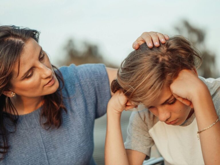 A GUIDE TO STOP BULLYING: HELPING KIDS WITH A POSITIVE APPROACH ...